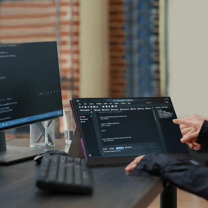 Ultra-Slim Full HD 15.6" Portable Monitor: On-the-Go Visual Excellence